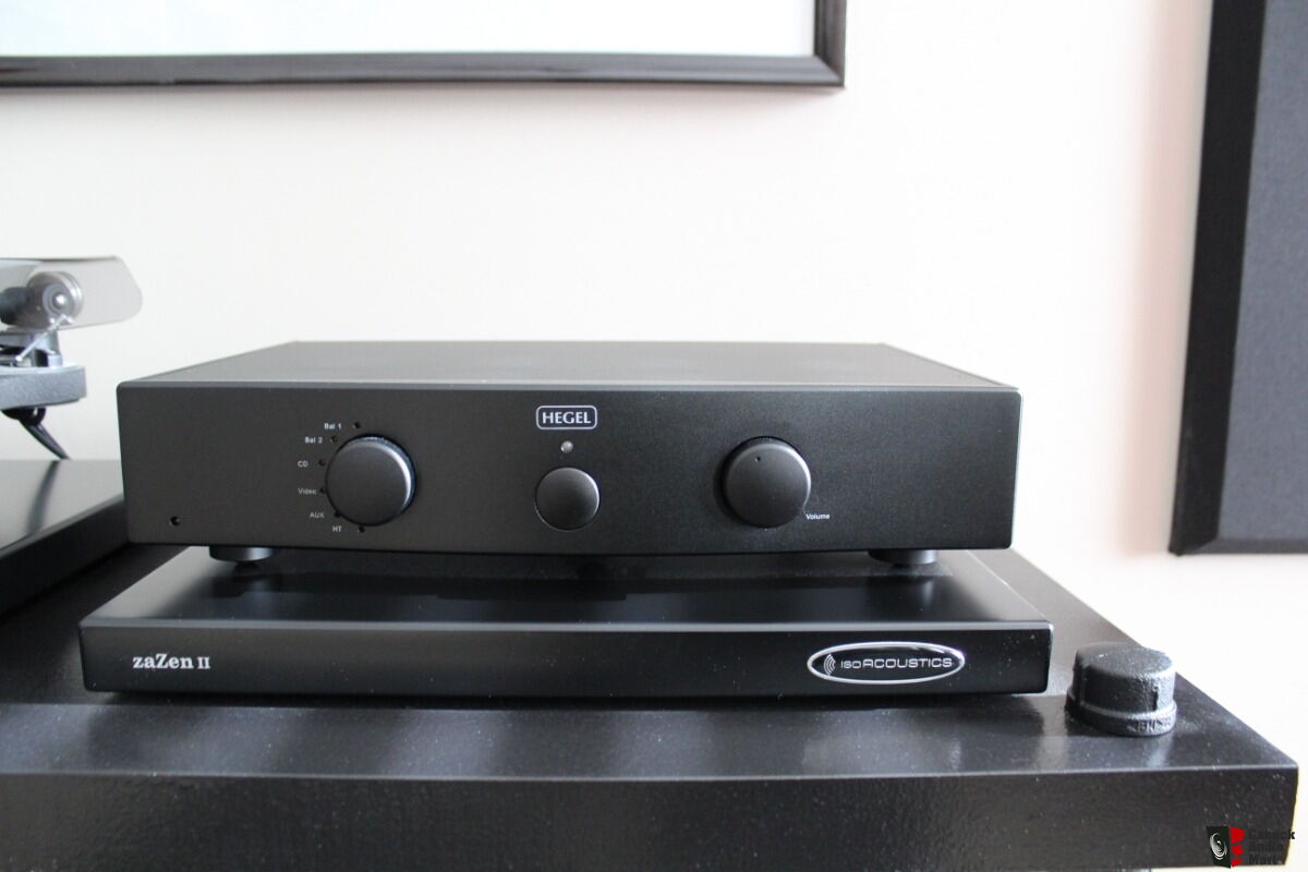 Hegel P30 Preamp Photo #5036051 - Canuck Audio Mart