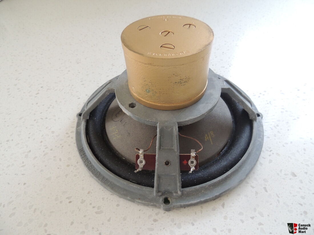 2) Wharfedale W40 4