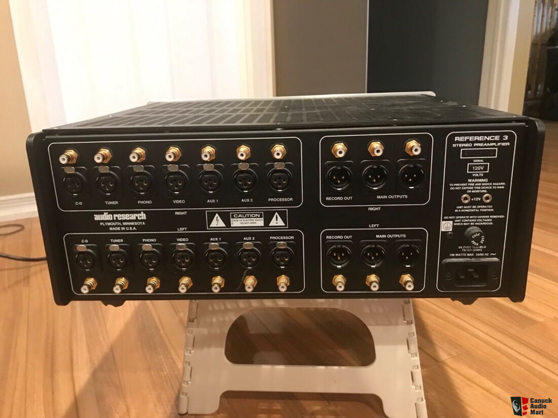 Audio Research REF 3 tube pre-amp Silver color