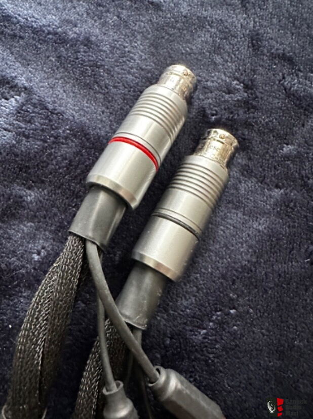 Synergistic Research Element Tungsten 1M XLR Interconnect Photo ...
