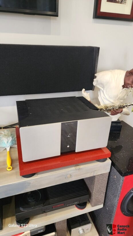 Linar Class A power amplifier For Sale - Canuck Audio Mart