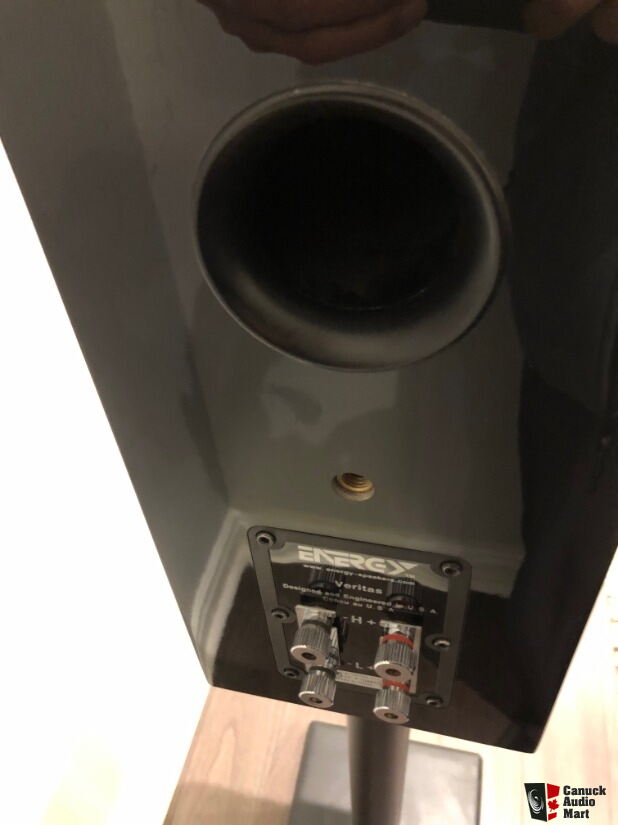 Energy Veritas 5.1 bookshelf speakers in gloss black Photo #5060232 ...