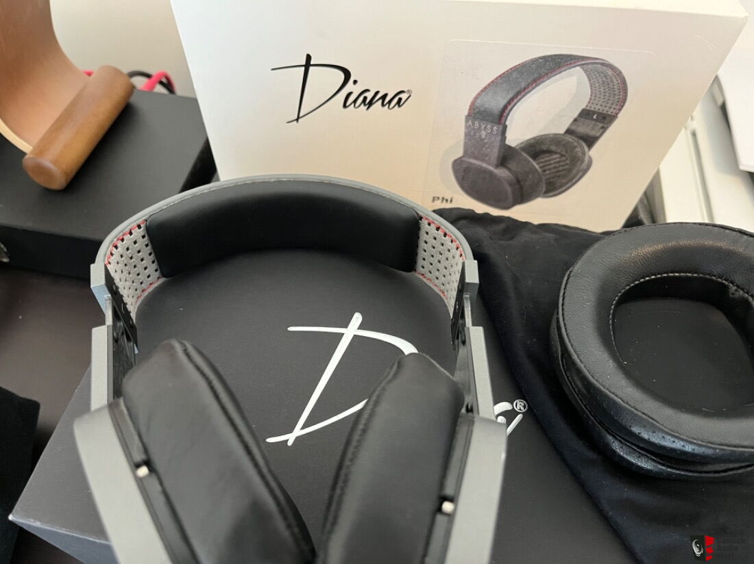 Abyss Diana Phi Headphones with upgraded cable Photo #5065135 - Canuck ...