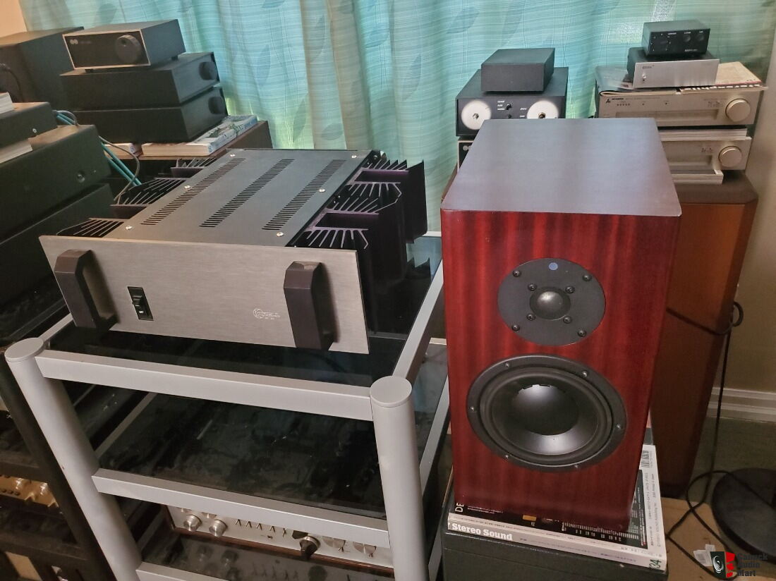 Totem Mani 2 bookshelf speakers finished in mahogany made in Canada For ...
