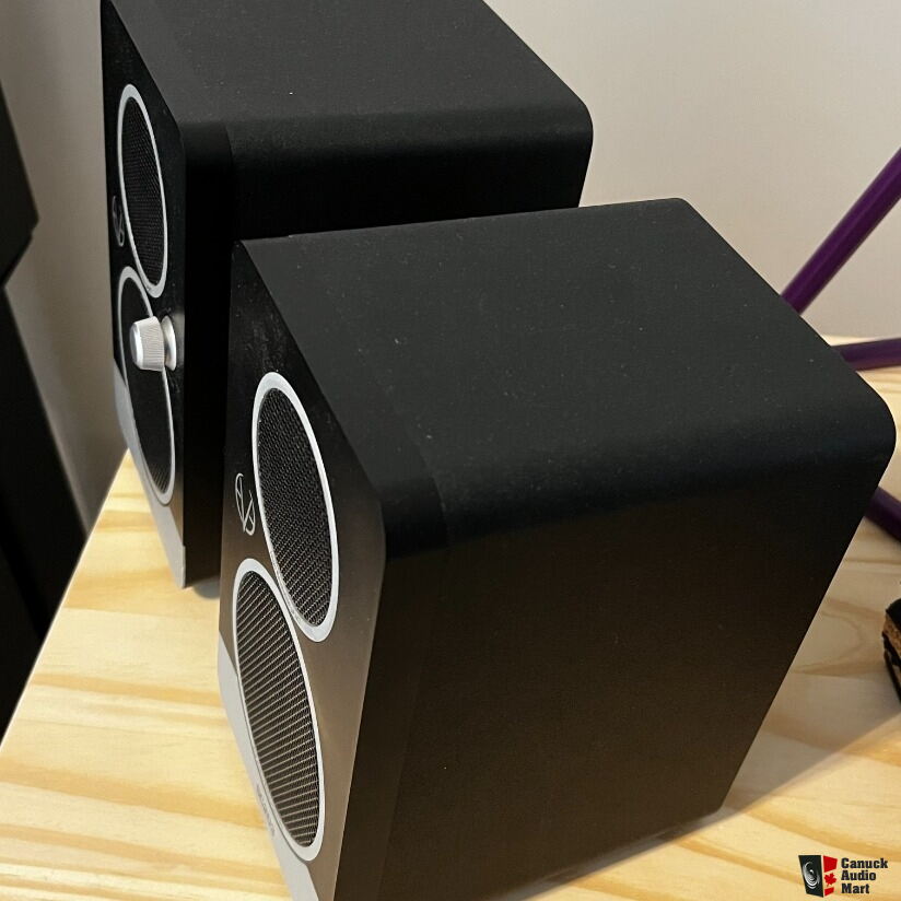 Eve Audio Active & Compact Desktop Speaker/Professional Monitor Photo ...