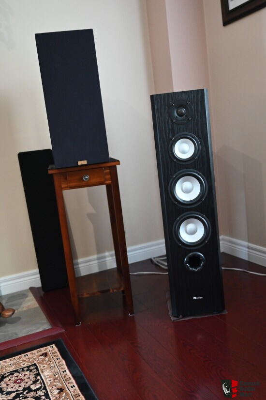 3 High Powered Axiom Speakers; 2 Axiom M60(H) V4 and 1 Axiom VP160 (H ...