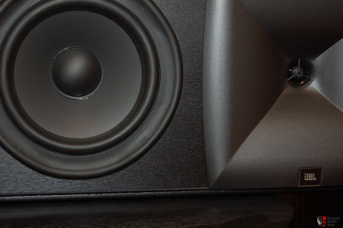 JBL Northridge 2-Way HLS Centre Channel Speaker **** (Made in USA ...