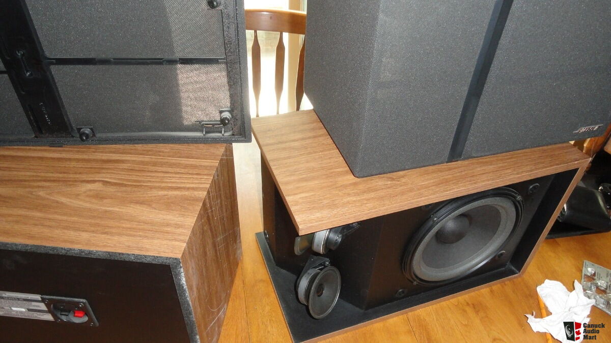 BOSE 301 Series III Speakers Photo #5092671 - Canuck Audio Mart