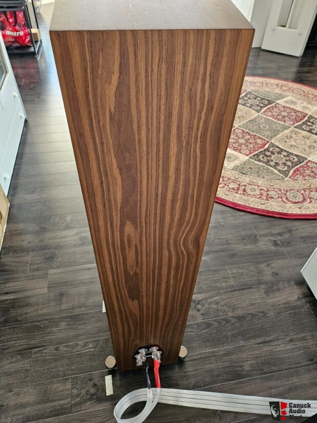 Martin Logan F-100XT Spk ***Like New For Sale - Canuck Audio Mart