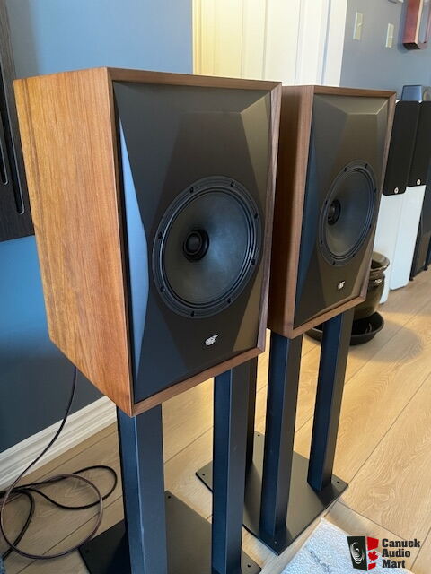 MoFi Electronics SourcePoint 8 Big Bookshelf Speakers with Matching ...