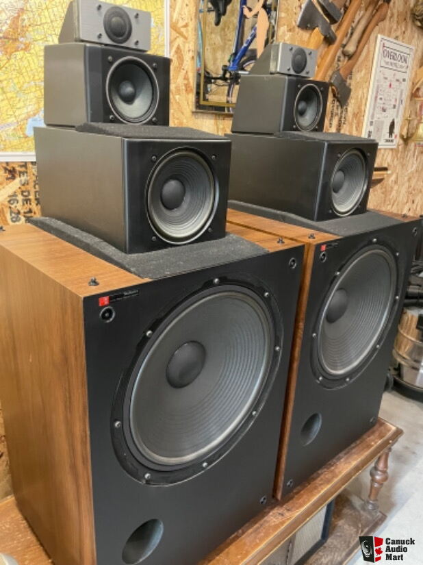 Technics SB-7070 Linear Phase speakers made in Japan in excellent shape ...