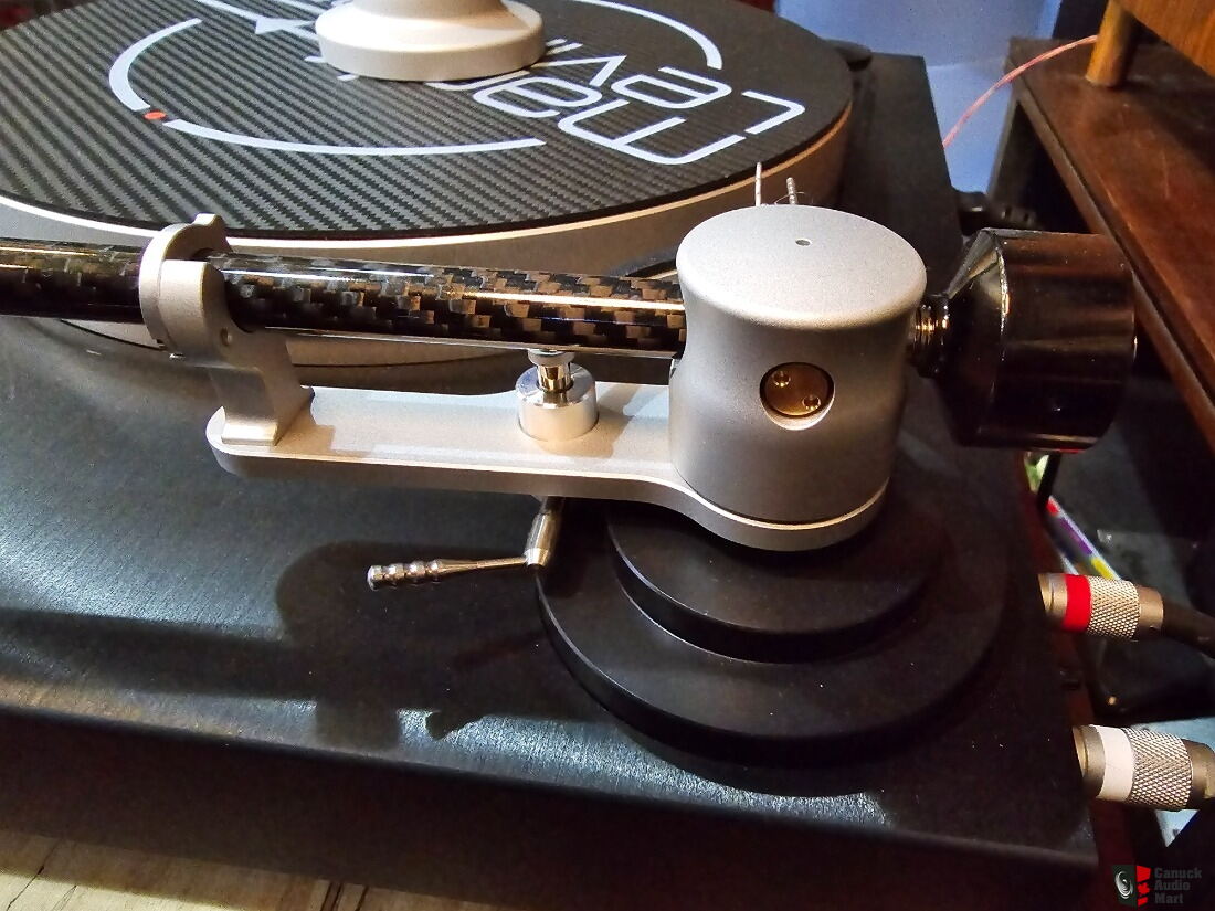 MARK LEVINSON 5105 HIGH-PERFORMANCE Turntable less than 30 hours Photo ...