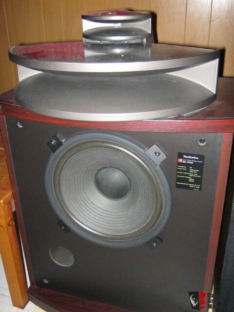Technics SB E100 horn speakers Photo #511866 - Canuck Audio Mart