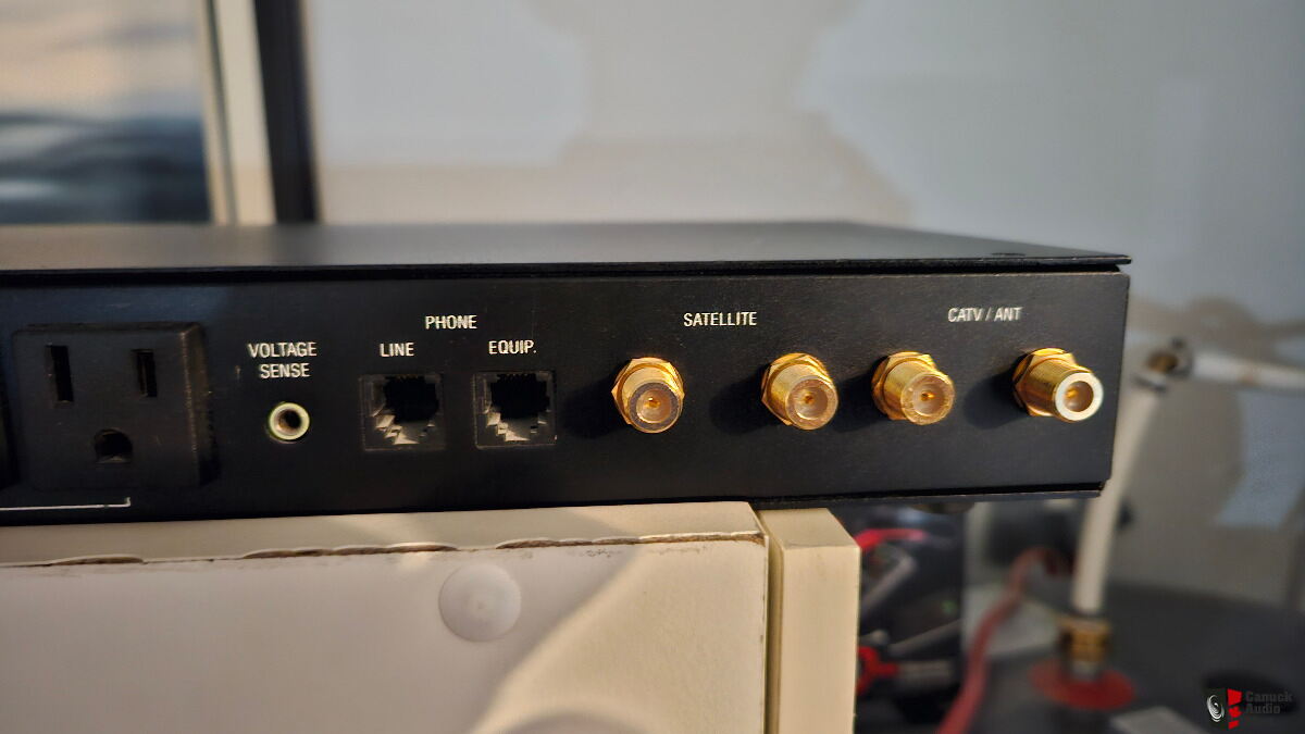 Panamax MAX 4300 Photo #5129357 - Canuck Audio Mart