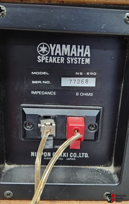 Yamaha NS-690 Rosewood Speakers Photo #5133417 - Canuck Audio Mart