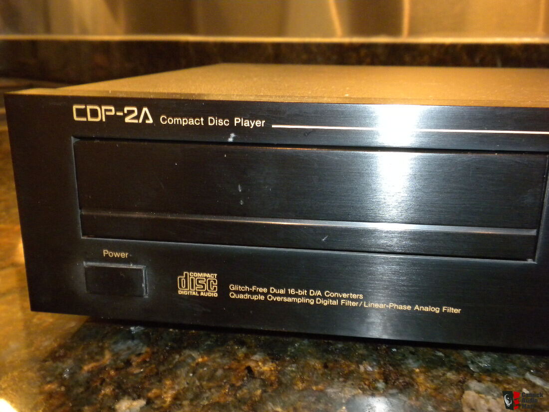 Nakamichi CDP-2A cd player Photo #5133638 - US Audio Mart