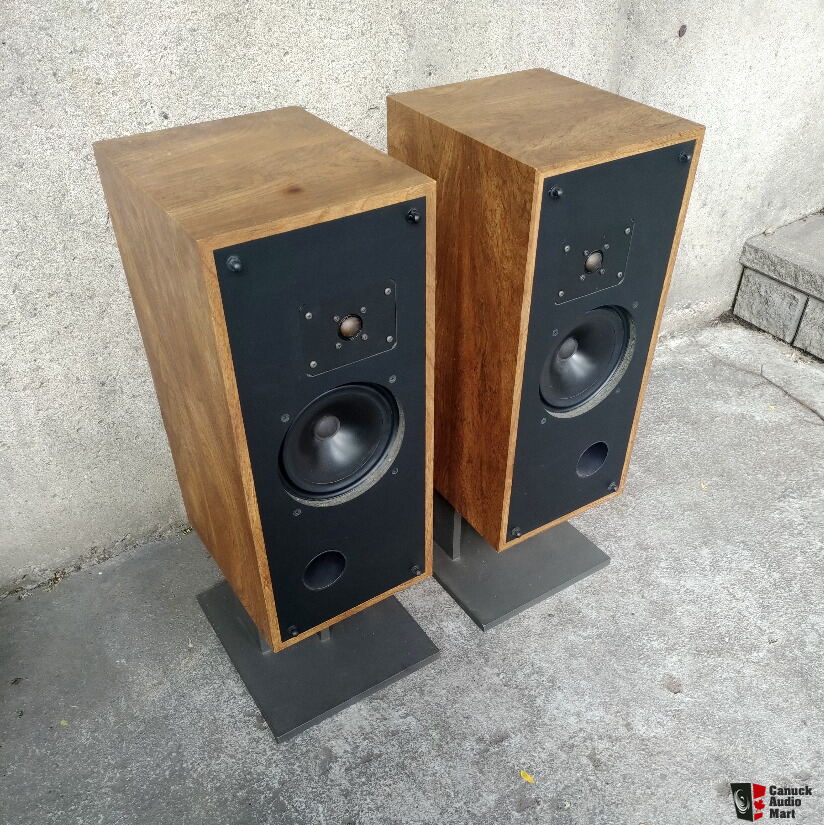 Rega 3 Canadian Made Speakers Photo #5140242 - Canuck Audio Mart
