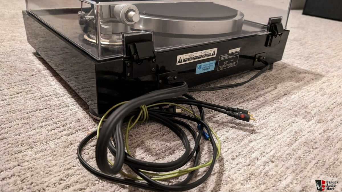 Vintage Kenwood KD-7010 turntable, in BEAUTIFUL condition Photo ...