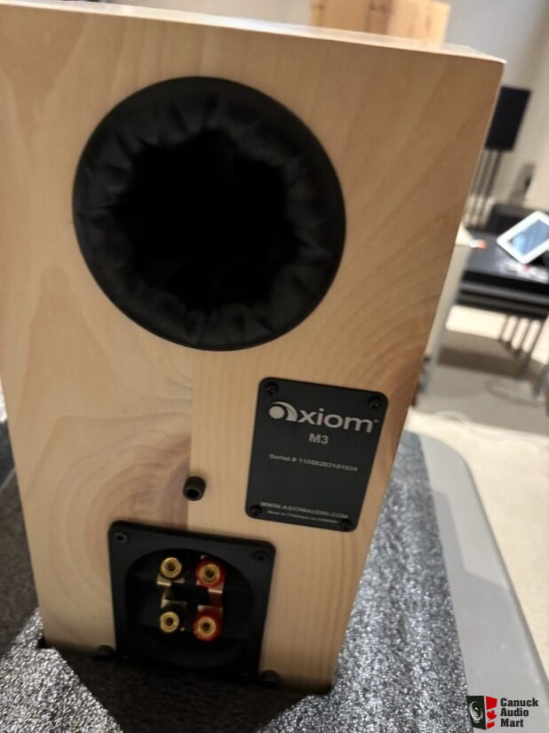 made in Canada Axiom M3 V4 premium speakers Photo #5157800 - Canuck ...