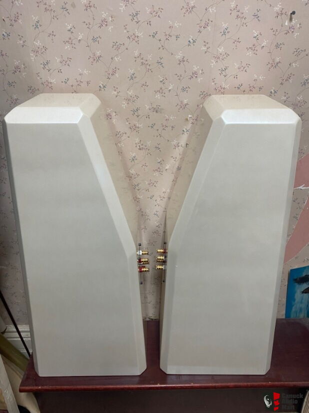 Atlantis Acoustique Esterel speakers (rare) Photo #5159694 - UK Audio Mart