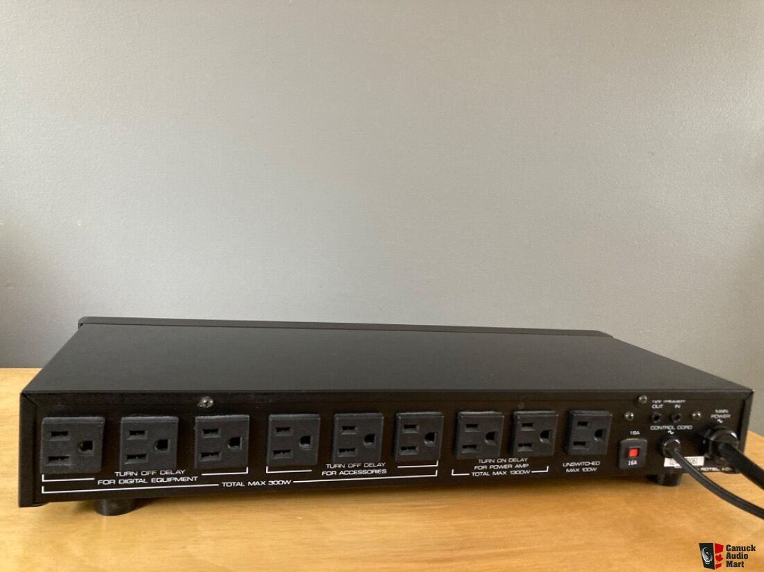 Rotel RLC-900 Power Line Conditioner
