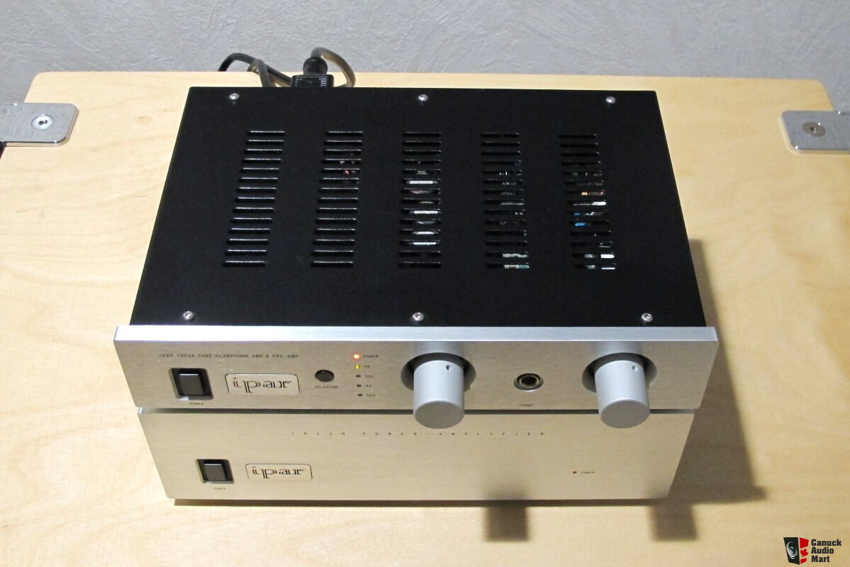 Ipar 1023A tube preamplifier/headphone amplifier & 1023B power ...