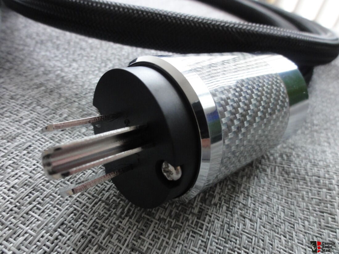 NEW High End Sexy 10 Gauge Power Cable With Solid Metal / Carbon ...