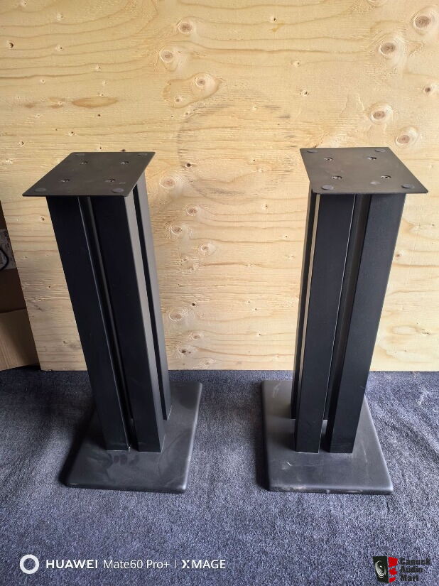 24" Speaker Stands, 4 Alloy Steel Post, Monolith by Monoprice, pair ...