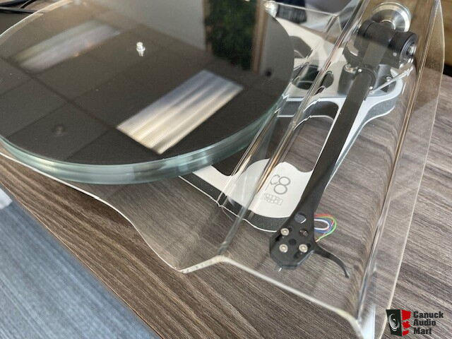 Rega P8 (demo) Photo #5175988 - Canuck Audio Mart