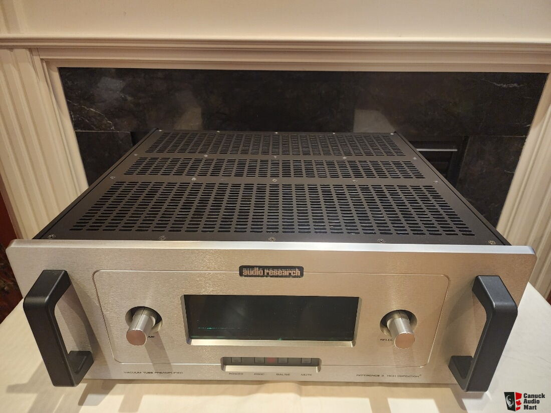 Audio Research REF 3 tube preamplifier - In spectacular condition Photo ...