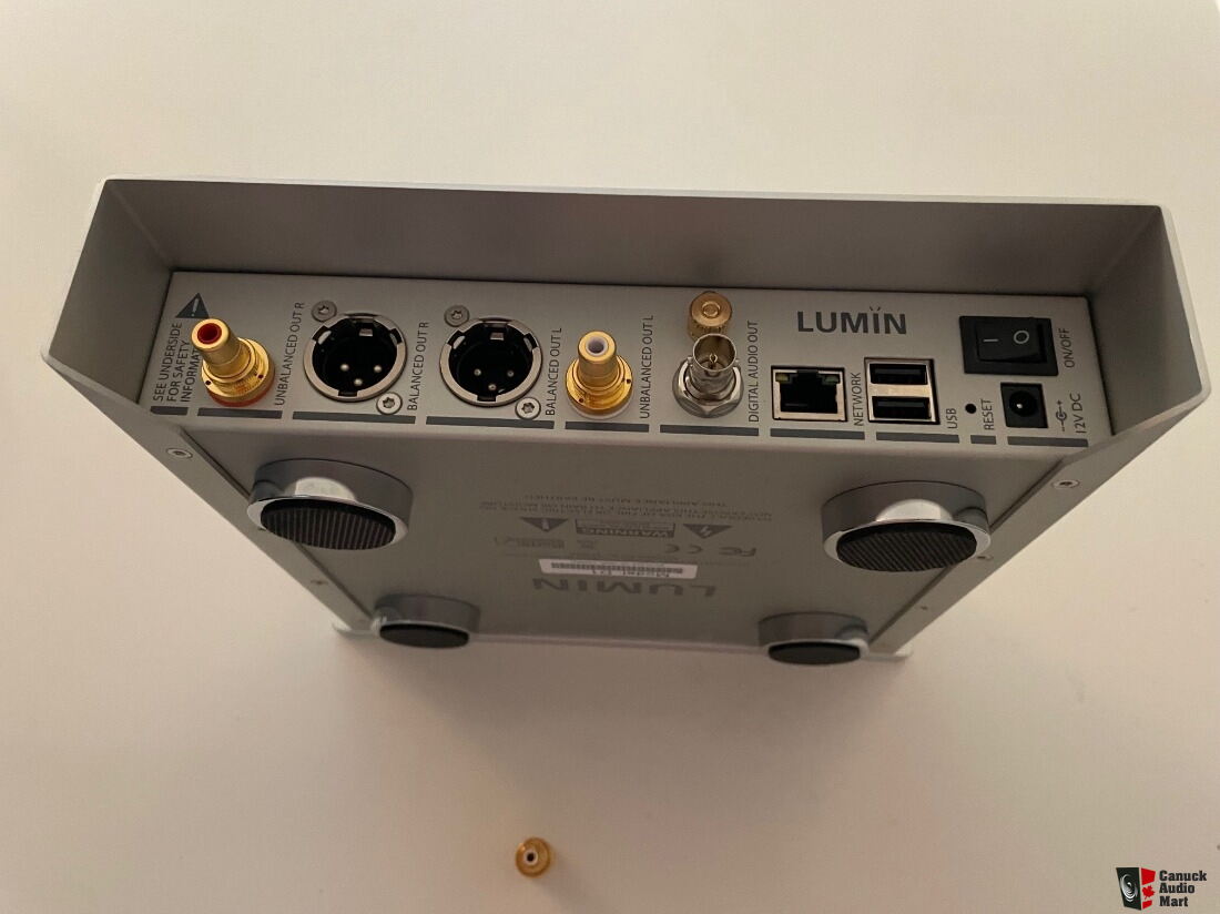 Lumin D1 Network Streamer with SBooster Linear Power Supply Photo ...