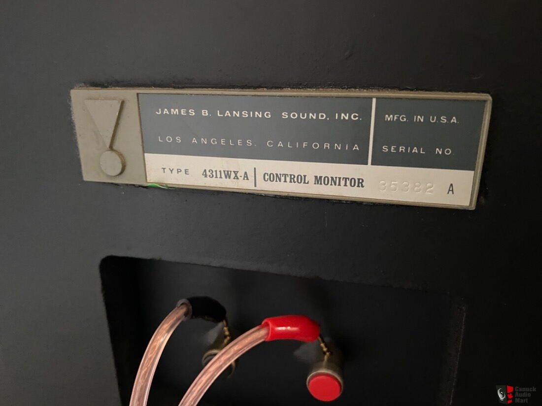 Luxman L-85V, T-88V, PD- 290, JBL 4311 WX-A and Pioneer HPM 100 Photo ...