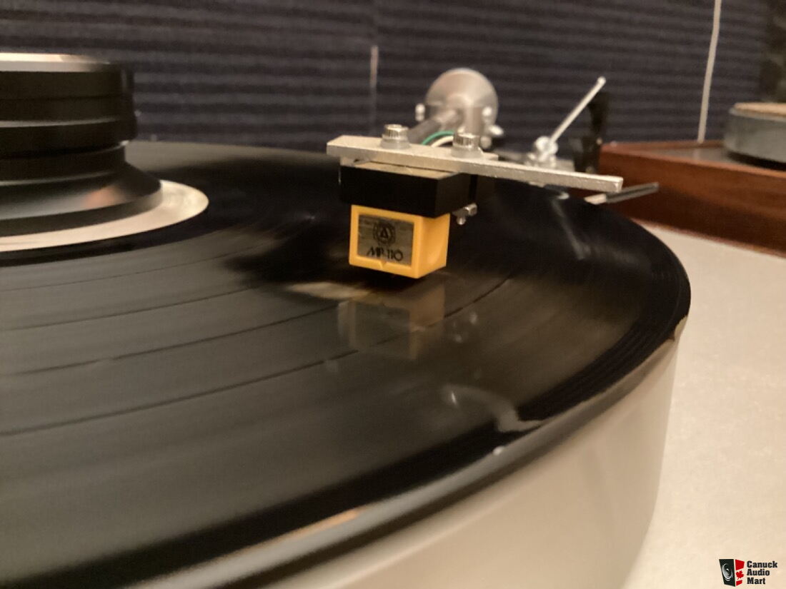 Luxman PD277 Full Automatic Turntable Photo #5202260 - Canuck Audio Mart