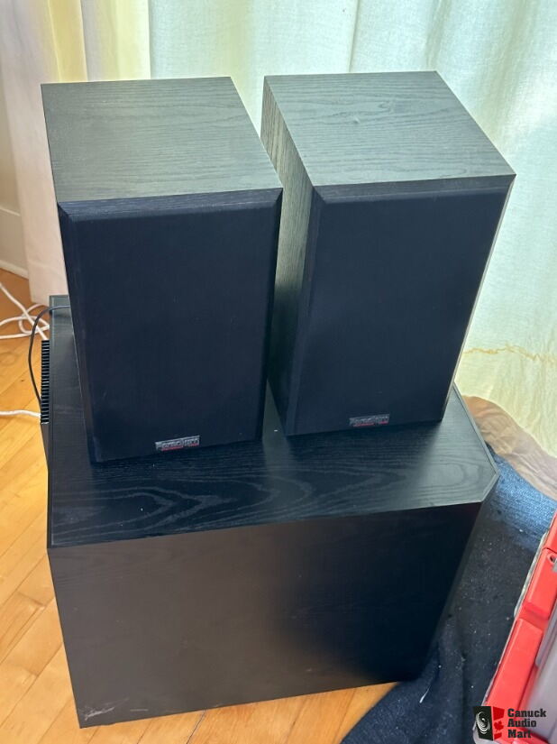 Paradigm Monitor 7, Center Channel and Titans bookshelf speakers ...