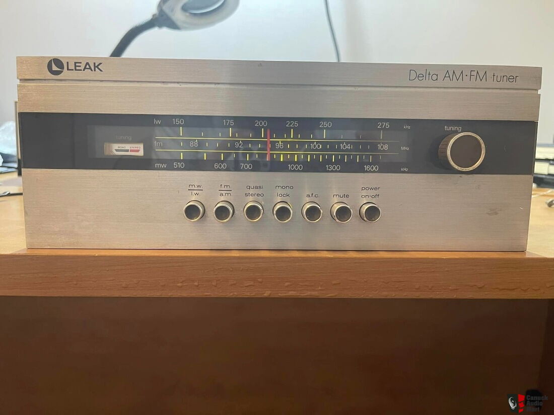 Leak Stereo 30 Plus and Tuner Photo #5210790 - UK Audio Mart