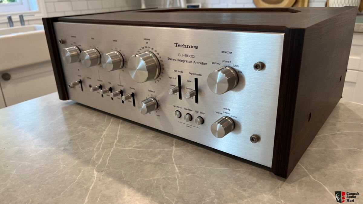 Technics SU-8600 Amp,,very nice ,,free ontario shipping,,100/100 ...