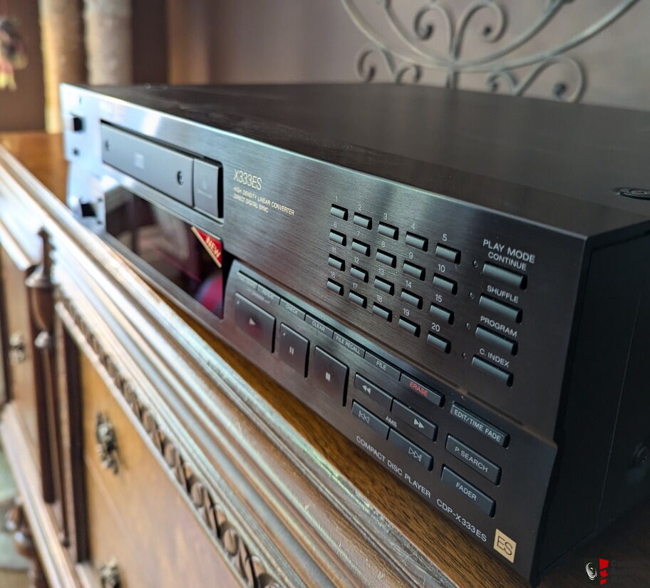 Sony CDP-X333ES CD player with original box, manual and remote Photo ...