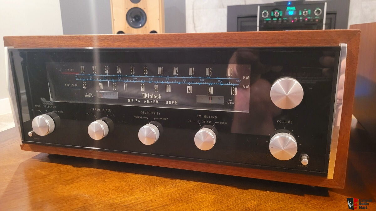 McIntosh MR74 Tuner Photo #5221931 - UK Audio Mart
