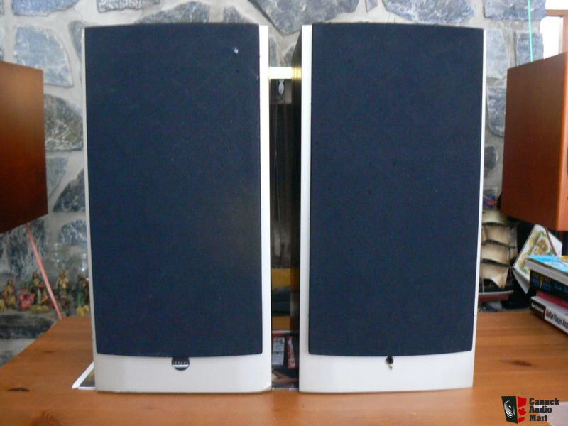 Athena Audition AS-B2 bookshelf pair black Photo #522557 - US Audio Mart