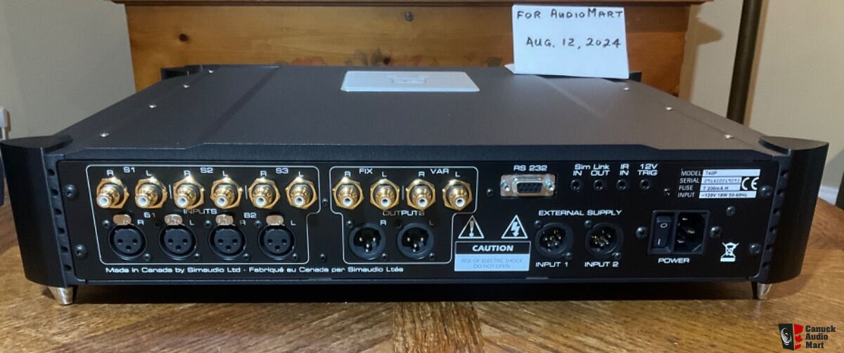 Moon 740P Preamp by Simaudio