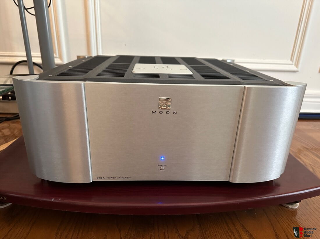 Simaudio Moon Evolution 870A stereo amplifier. SILVER FACE Photo ...