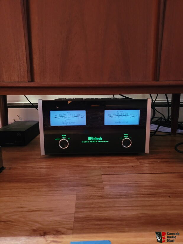 Mcintosh MC352 Amplifier