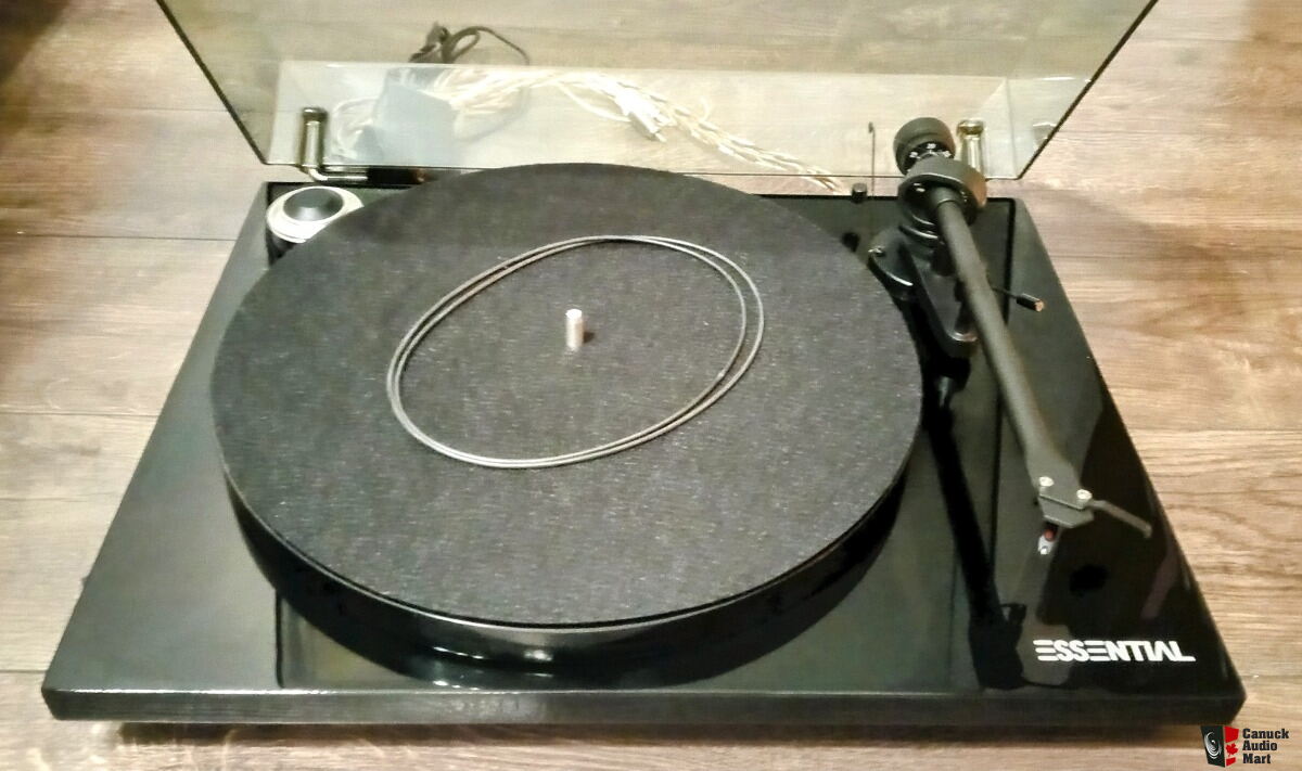 Project essential 3 turntable Photo #5240551 - Canuck Audio Mart