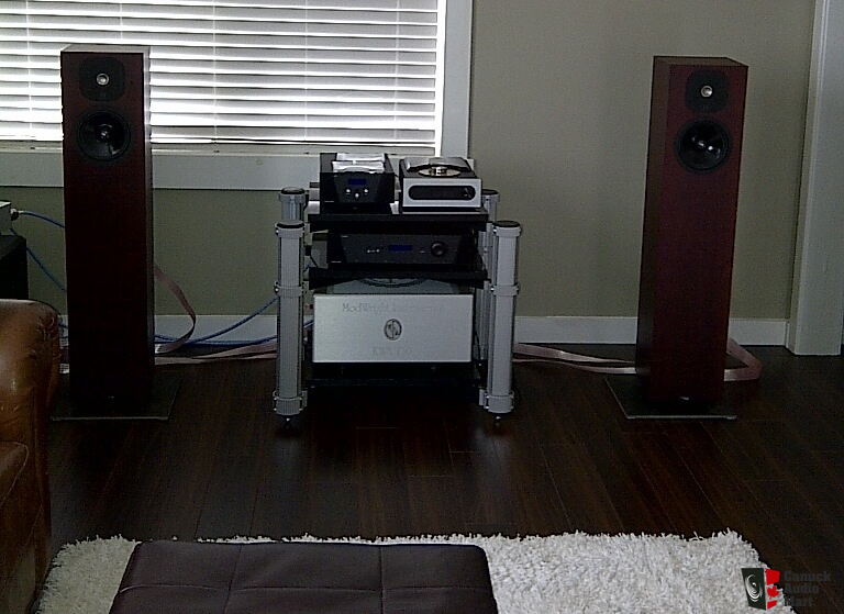 Nice Pair "NEAT MOMENTUM 4i Photo #525016 - UK Audio Mart