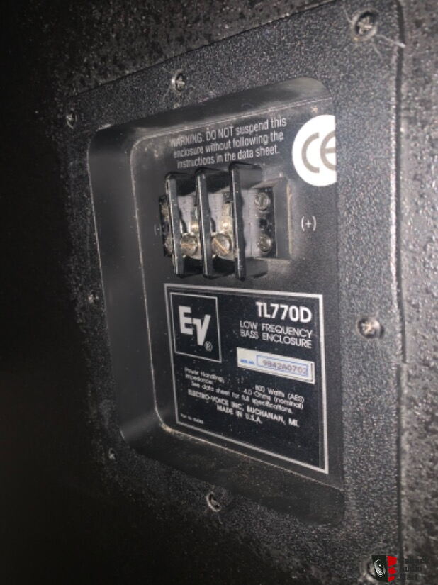 2 x Electro-Voice TL770D /// 18'' 1200w passive bass cabinets ...