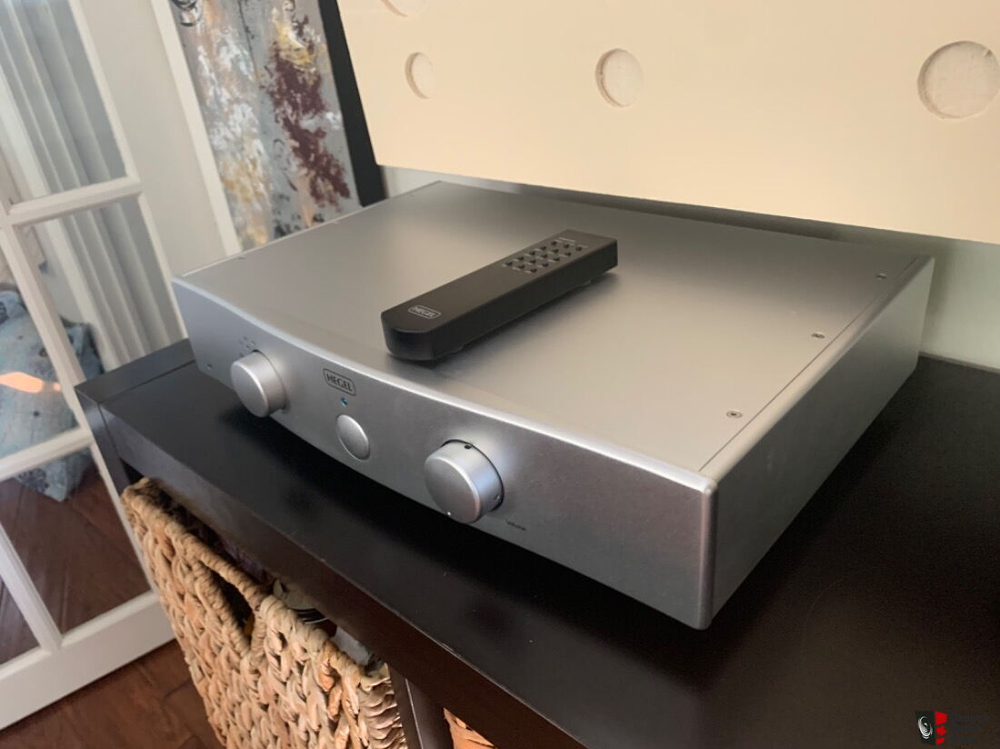 Hegel P20 Preamplifier - Silver For Sale - UK Audio Mart
