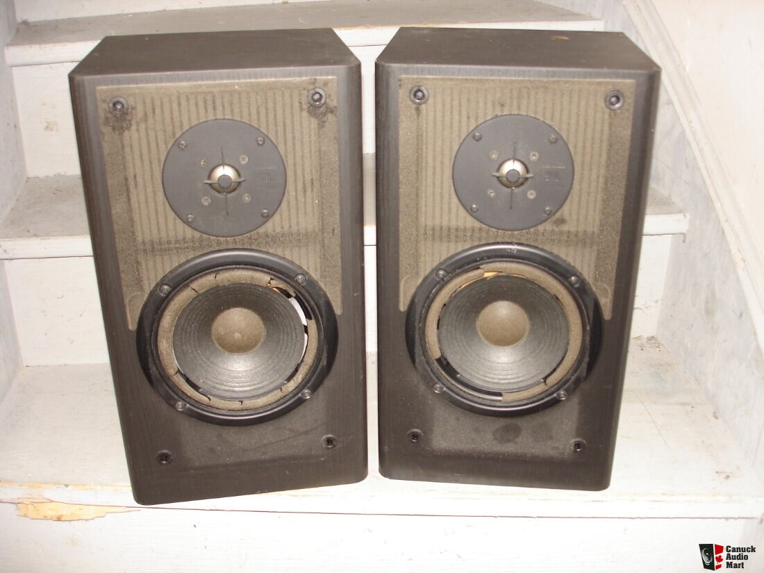 JBL LX 300 bookshelf speakers