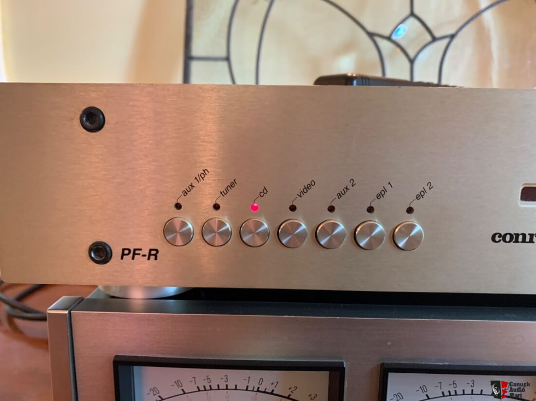 Conrad Johnson PR-R Preamp with remote no phono