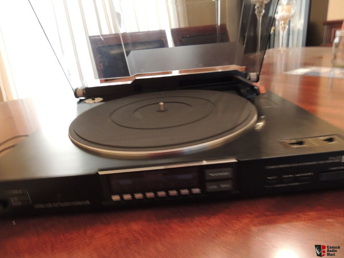 Sansui P-L75 Computerized Fully Automatic Programmable DD Turntable
