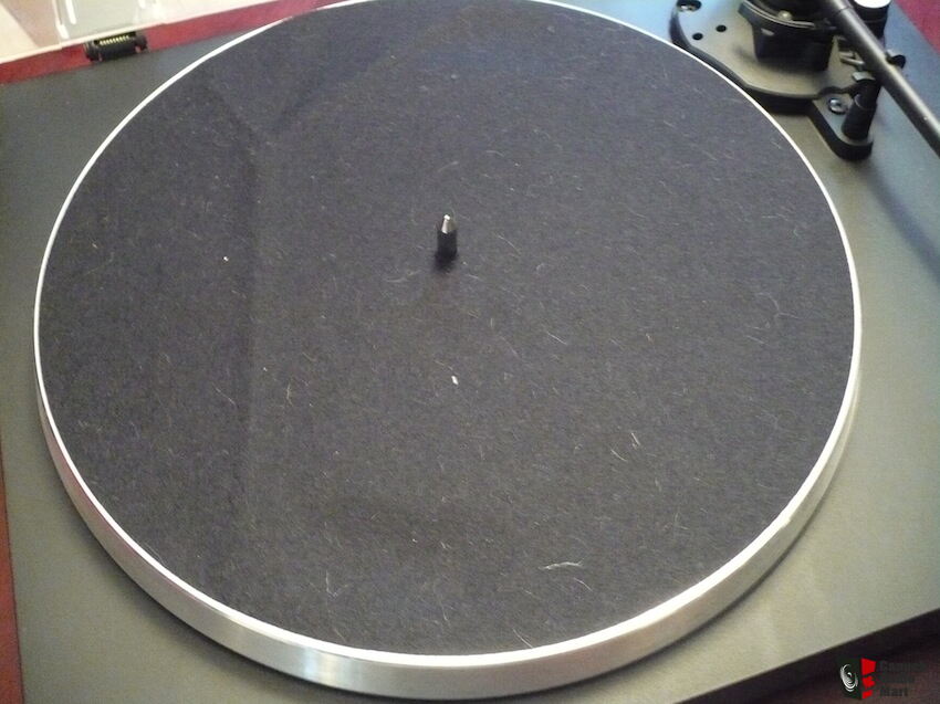 Rotel RP-830 Manual Turntable Photo #529749 - Canuck Audio Mart